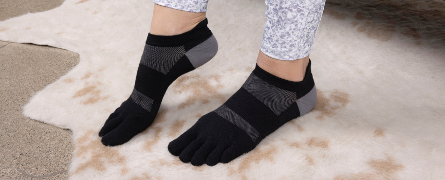 How Do Posture Socks Help Your Toes and Feet and What are They ...